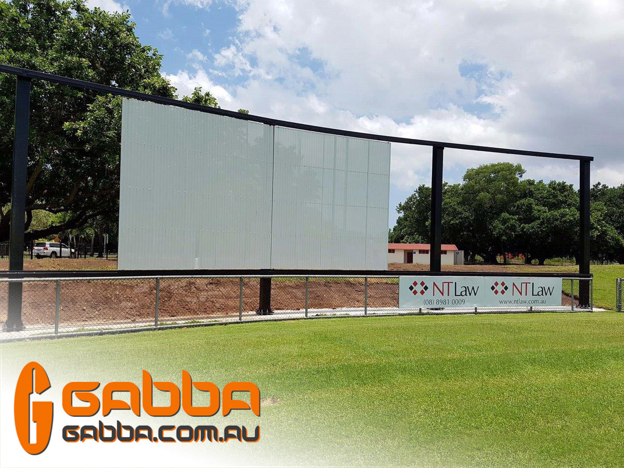 NT Cricket Sight Screen Setup | Gabba